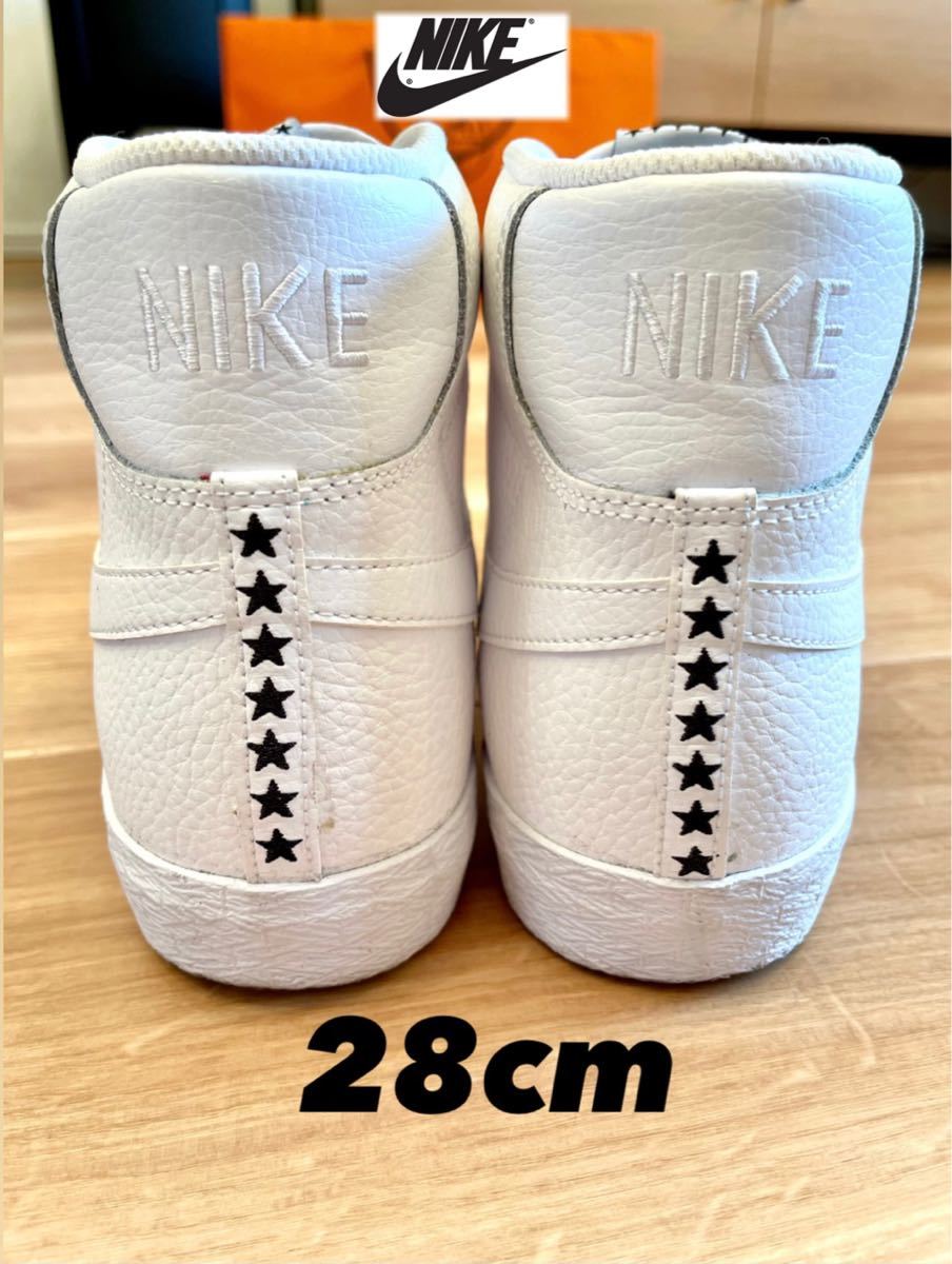 NIKE ナイキ ブレーザー ミッド 星柄 レザー スニーカー 超美品 NIKE ナイキ ブレーザー ミッド 星柄 レザー スニーカー 超美品