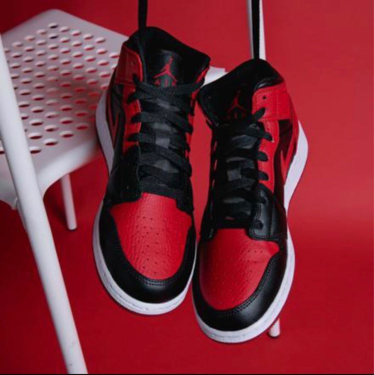 26】NIKE AIR JORDAN 1 MID エアジョーダン1 赤黒 BRED 554724 26】NIKE AIR JORDAN 1 MID エアジョーダン1 赤黒 BRED 554724