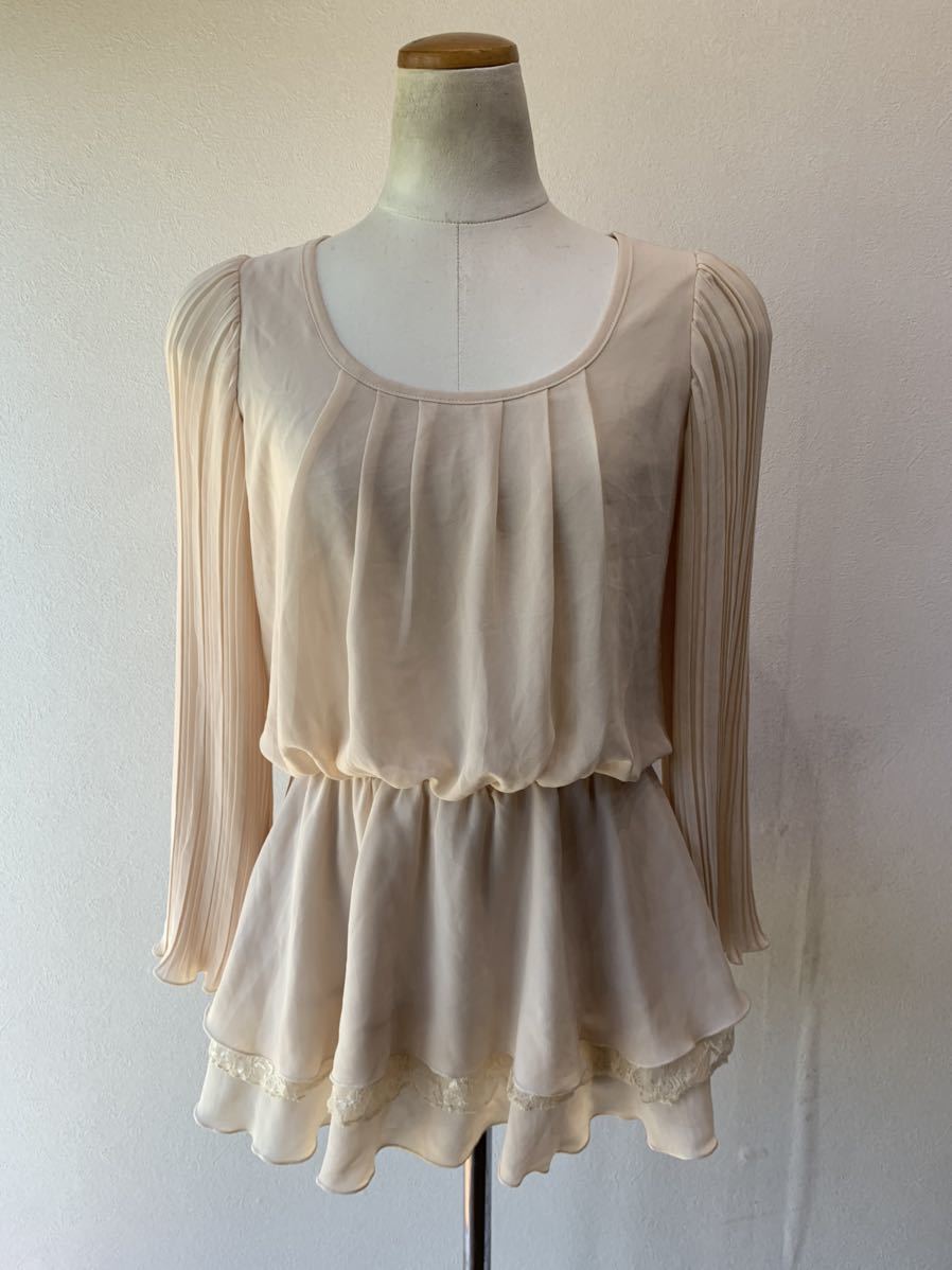 Yahoo!オークション - 【人気】CECIL McBEE ワンピース ベージュ レデ...