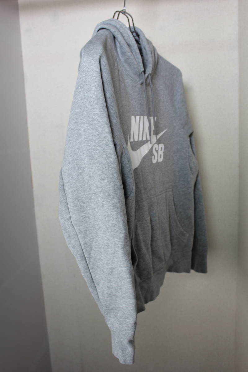 代購代標第一品牌－樂淘letao－M061 NIKE スウェットパーカー Mサイズ グレー 【現品限り！】 AW