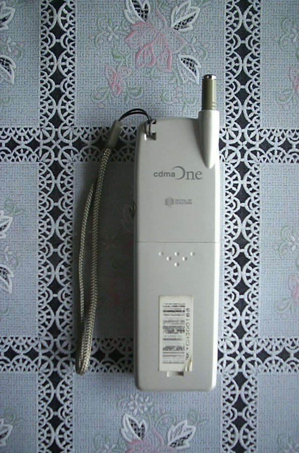 携帯電話 cellular cdmaOne C102K Silver by KYOSERA au ジャンク(京セラ)｜売買されたオークション情報、yahooの商品情報をアーカイブ公開 ...