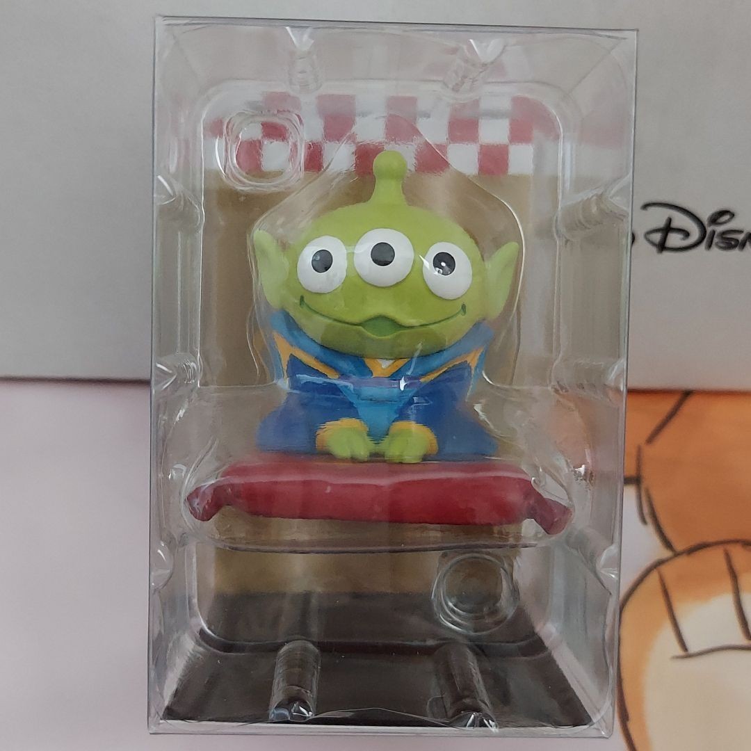 ディズニーストア エイリアン 置物 正月 ひな祭り 初節句 に ディズニーストア エイリアン 置物 正月 ひな祭り 初節句 に