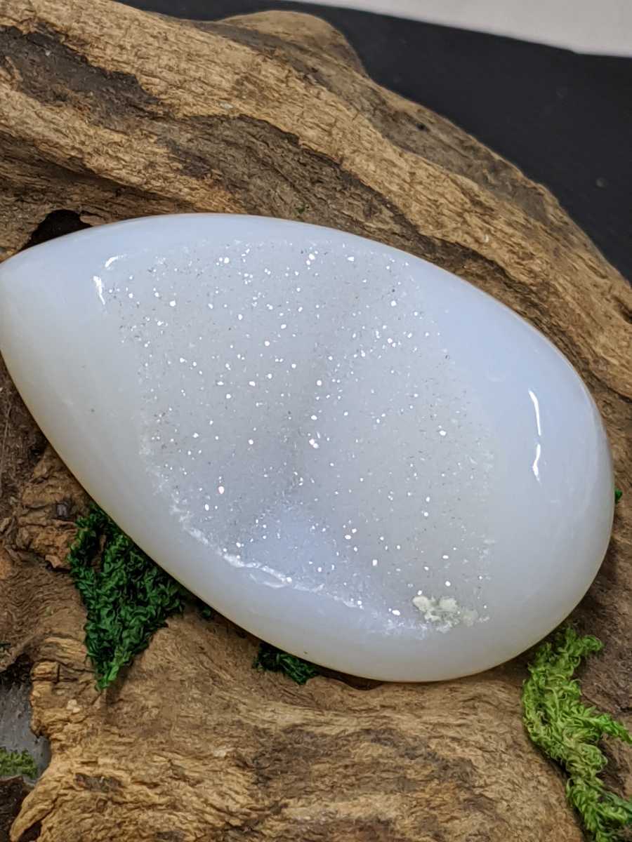 Yahoo!オークション - ホワイトドルジーアゲート カボション61ct