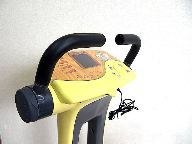 COMBI/コンビウェルネス 「Aerobike/エアロバイクai」 イエロー COMBI/コンビウェルネス 「Aerobike/エアロバイクai」 イエロー