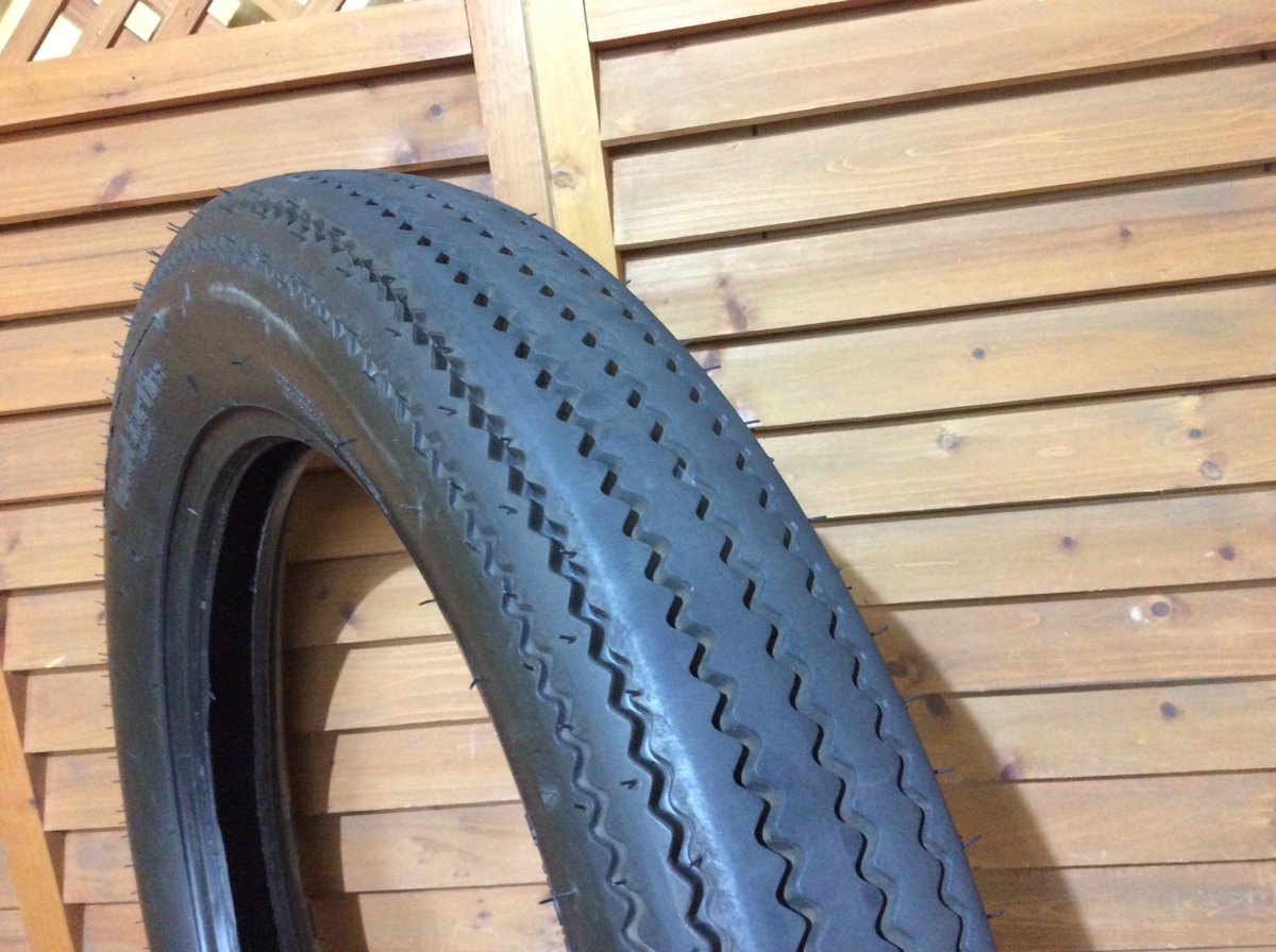 タイヤ 4.00-18 フロント ロードスター Loadstar Tire classic 約9分山 SR400 グラトラB/B GB250 ST250 250TR W400/650/800 ...