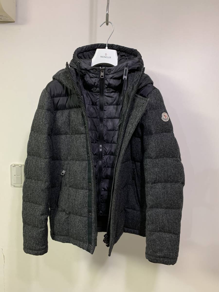 超稀少限定別注 モンクレール トゥモローランドエクスクルーシブ 超稀少限定別注 モンクレール トゥモローランドエクスクルーシブ