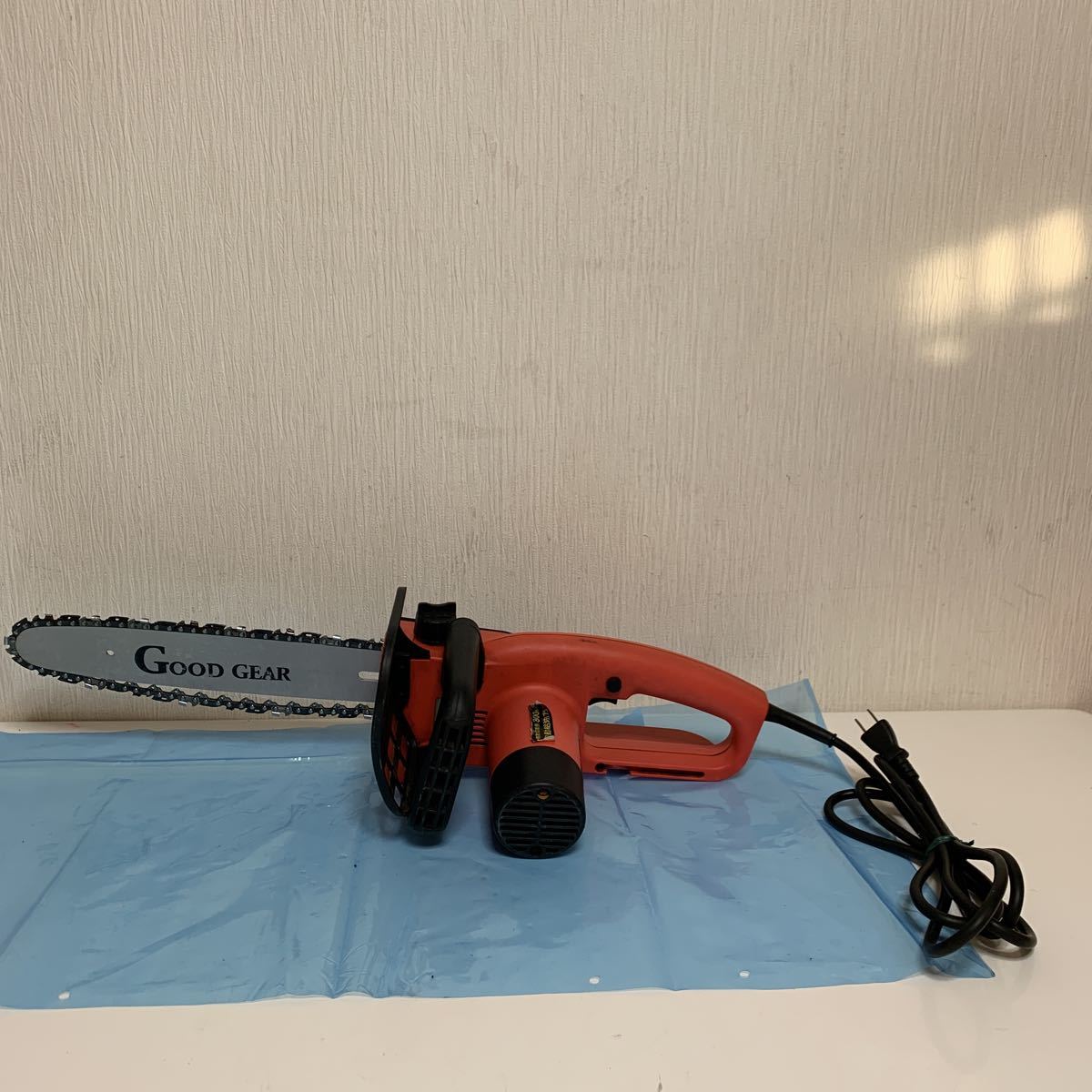Yahoo!オークション - 電動チェーンソー GOOD GEAR KCS-300 通電確認済...
