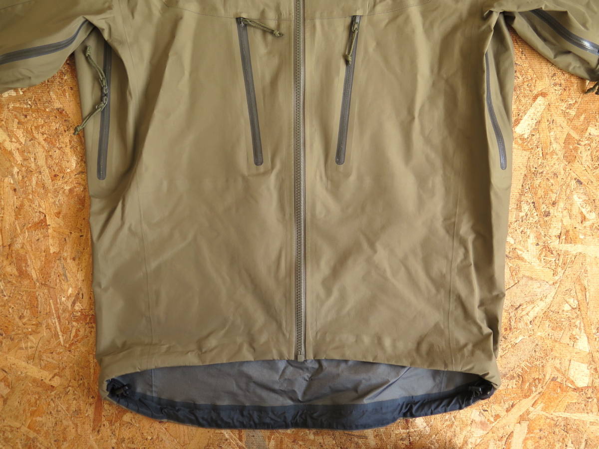 本物 ARC'TERYX LEAF ALPHA LT JACKET GEN1 Sサイズ 本物 ARC'TERYX LEAF ALPHA LT JACKET GEN1 Sサイズ