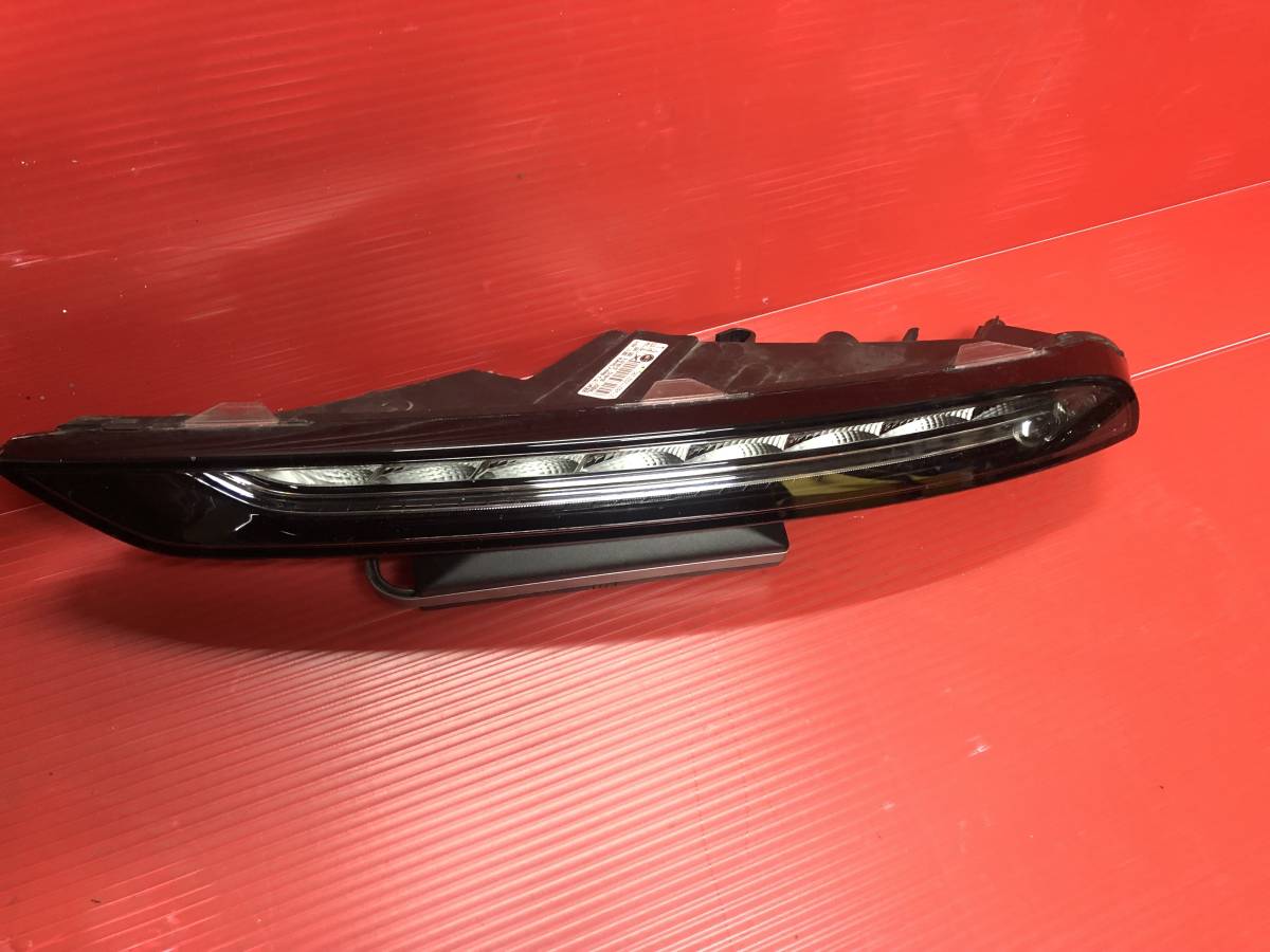 Yahoo!オークション - ポルシェ 95B マカン 純正 左 デイライト 95B.94...