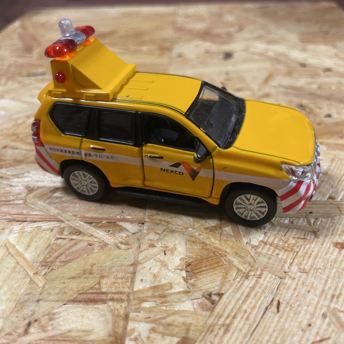 Yahoo!オークション - NEXCO中日本 ハイウェイパトロールカー トヨタラ...