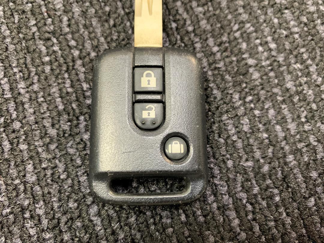 Yahoo!オークション - K49 日産 純正 キーレス リモコンキー 鍵 カギ 3...