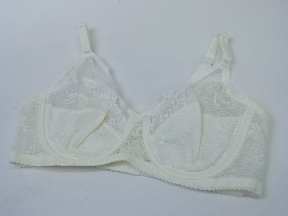 Yahoo!オークション - シャルレ 補正 FA131 ANCY ブラジャー B80 アイ...