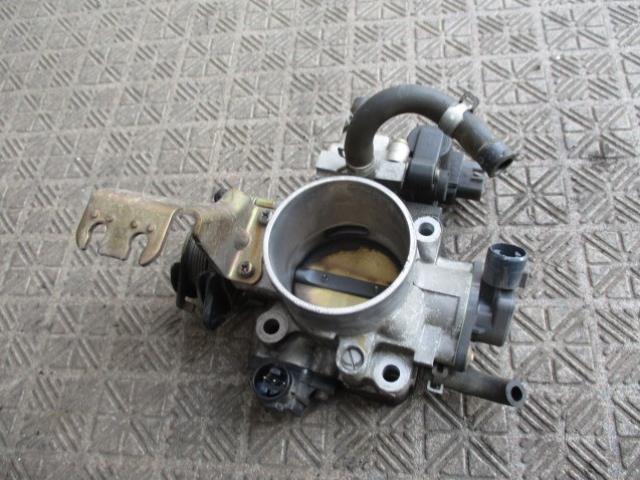 Yahoo!オークション - オデッセイ LA-RA8 スロットルボディ