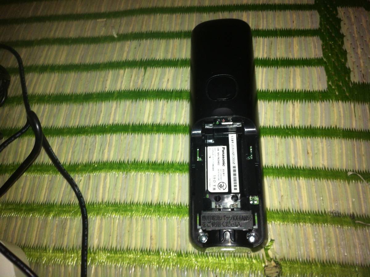 Panasonic KX-FKD402-Z 電話子機 裏蓋無し ジャンク品|Yahoo Panasonic KX-FKD402-Z 電話子機 裏蓋無し ジャンク品|Yahoo