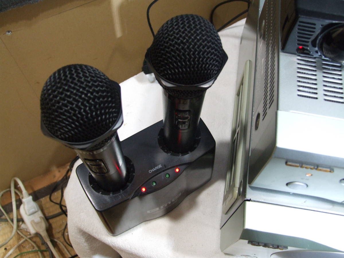 ご家庭でも joysound BMB neonR2 NMU-R20 と同じ筐体の LKS-01(D) ご家庭でも joysound BMB neonR2 NMU-R20 と同じ筐体の LKS-01(D)