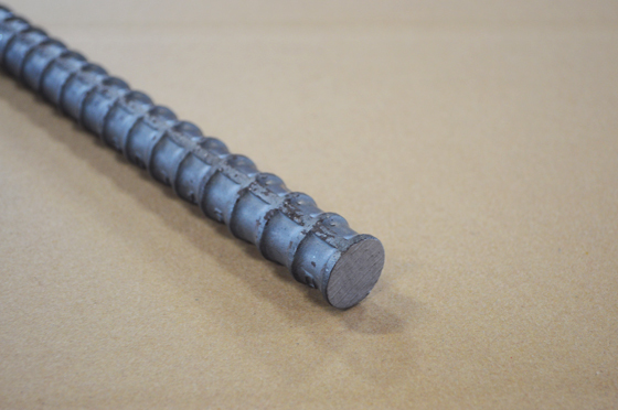 Yahoo!オークション - 鉄 鉄筋用 異形棒鋼材(SD295A・SD345) 寸法切断 ...