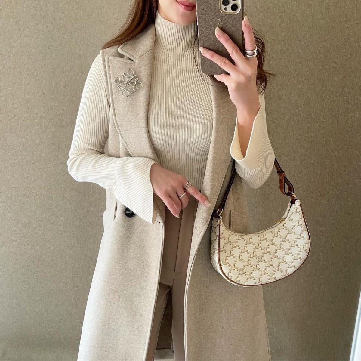 限定3/5日迄 新品 ZARA ダブルブレスト ソフトベスト ベージュ 限定3/5日迄 新品 ZARA ダブルブレスト ソフトベスト ベージュ