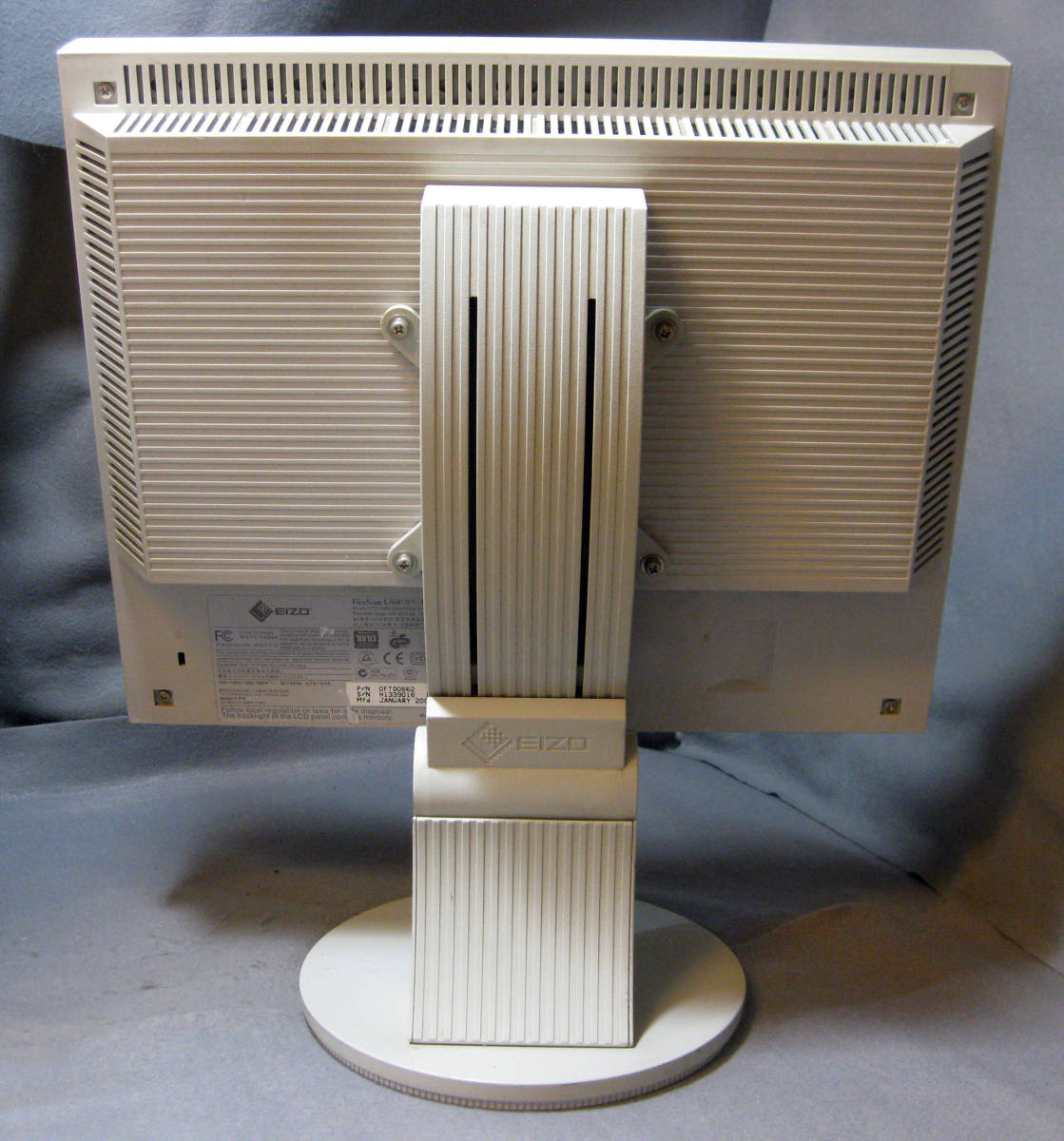 Yahoo!オークション - #DM927 EIZO FlexScan L568 17インチ