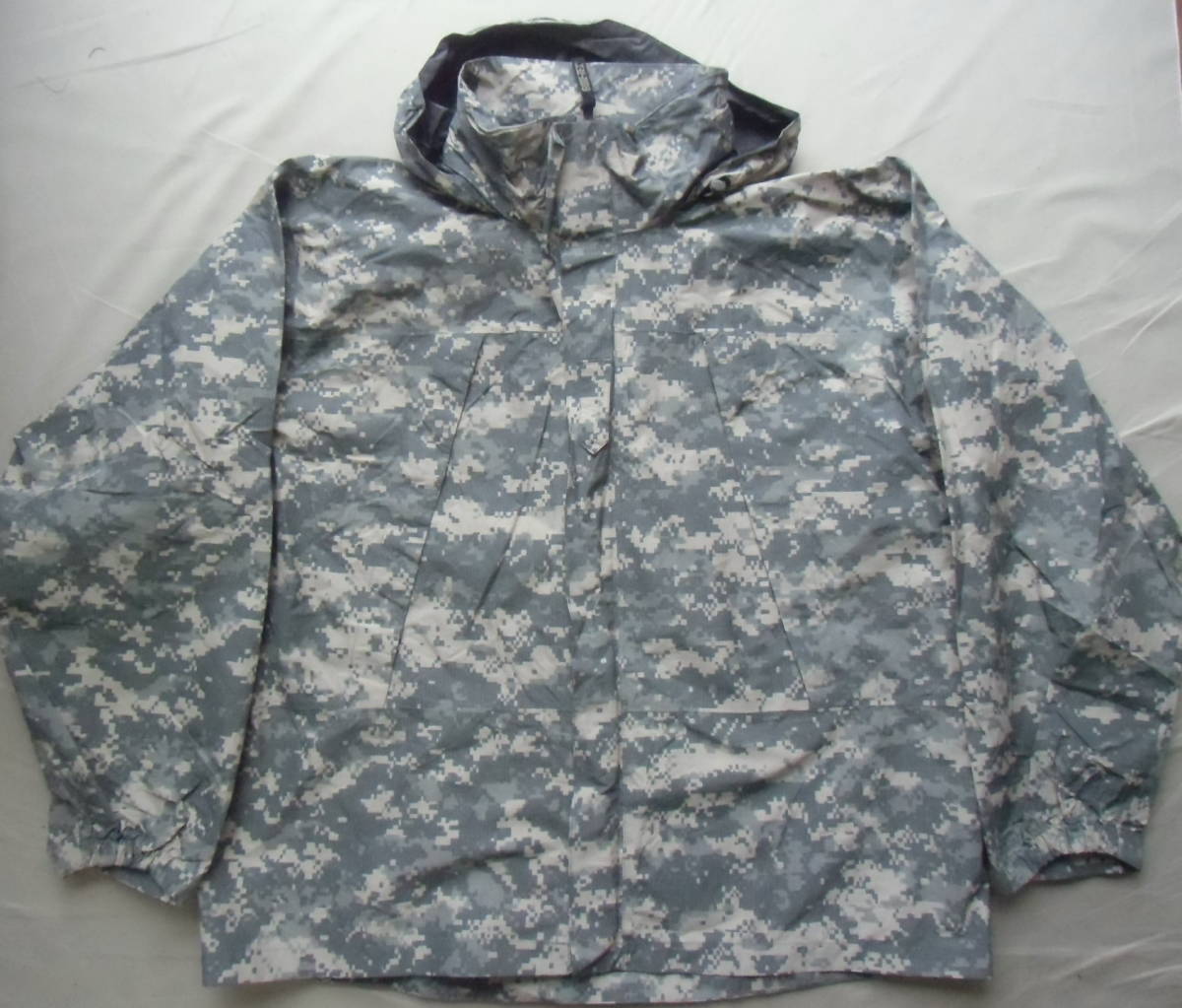 Yahoo!オークション - 新品米軍UCP/ACU-GEN3/ECWCSゴアテックスパーカ...