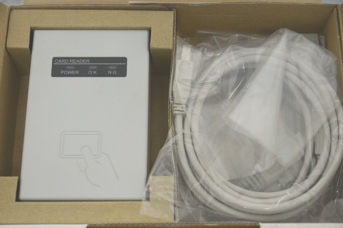 3 卓上型ICカードリーダライタ ICR-700-A 3 卓上型ICカードリーダライタ ICR-700-A