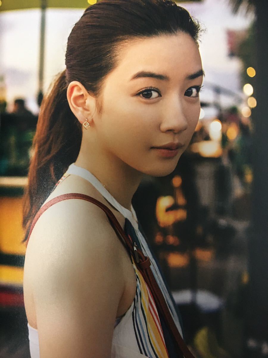 Yahoo!オークション - moment Mei Nagano 永野芽郁 写真集 初版 帯付き