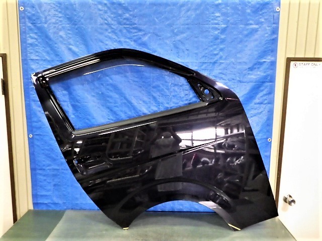 Yahoo!オークション - B009 ハイエース 200 右フロントドア