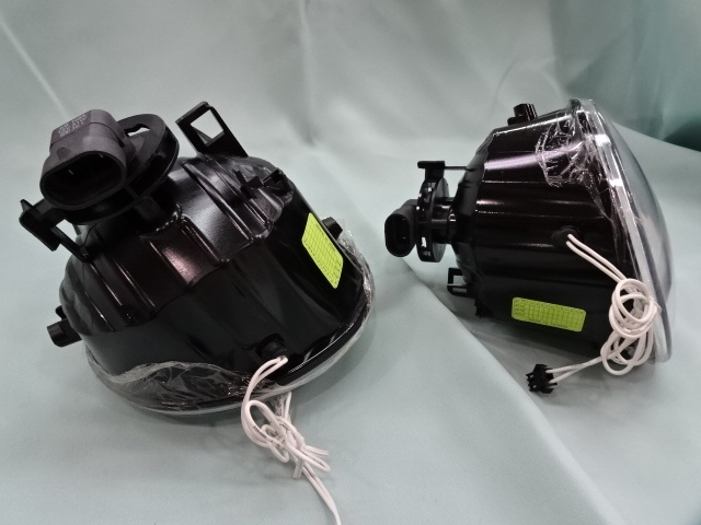 Yahoo!オークション - 新品未使用 社外品トヨタ用フォグ HB4 CCFLリン...