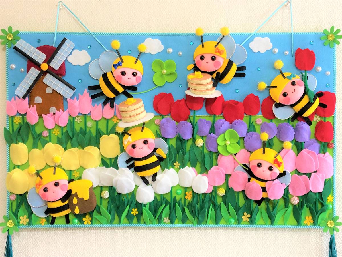 ハンドメイド*フェルト*立体タペストリー*壁飾り*春 ハンドメイド*フェルト*立体タペストリー*壁飾り*春