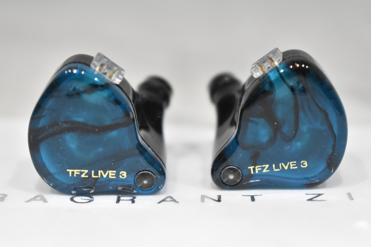 Yahoo!オークション - TFZ Live 3 イヤホン