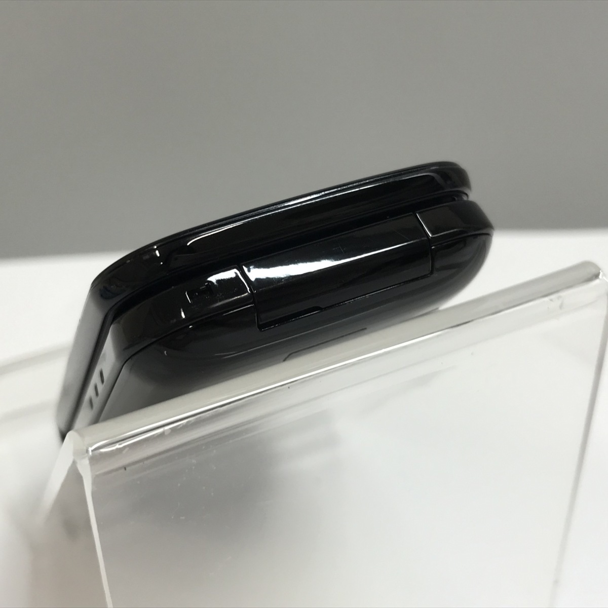 Yahoo!オークション - 【美品】PANTONE WATERPROOF 202SH SoftBank ブ...