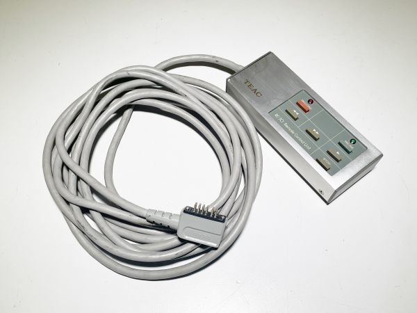 TEAC RC-70 REMOTE CONTROL UNIT オープンリールデッキ用リモコン② TEAC RC-70 REMOTE CONTROL UNIT オープンリールデッキ用リモコン②