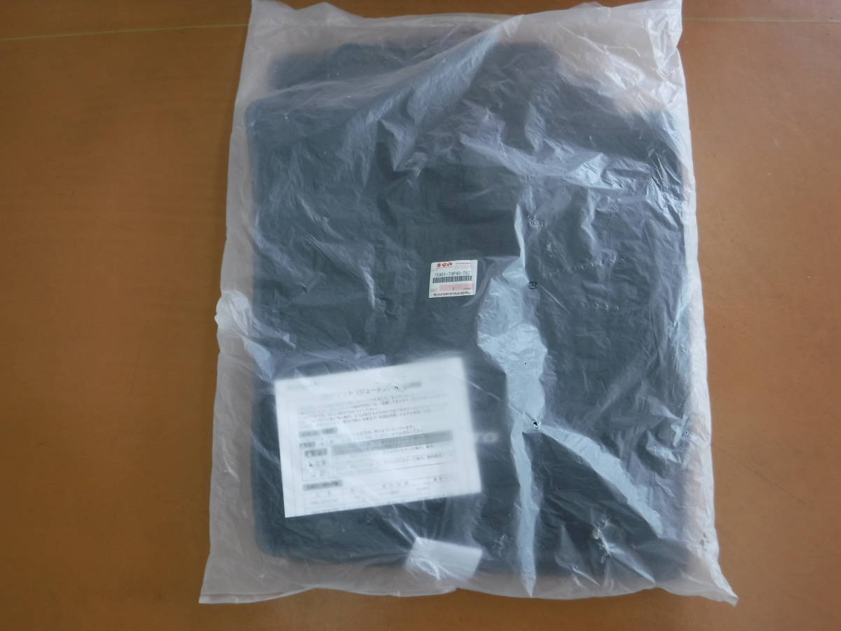 Yahoo!オークション - HA36 アルト 純正フロアマット 新品未使用品 I1...