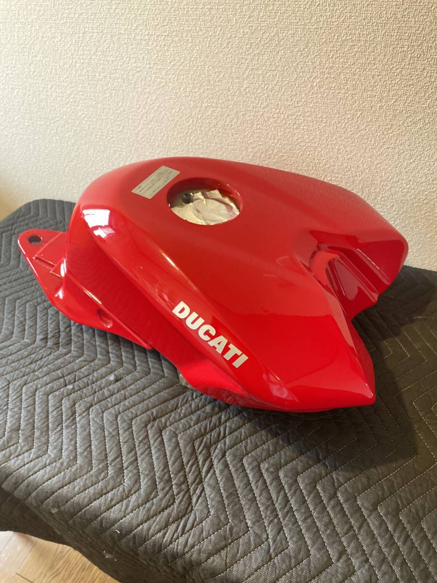 Yahoo!オークション - 送料無料 DUCATI 1098 1198 848 タンク