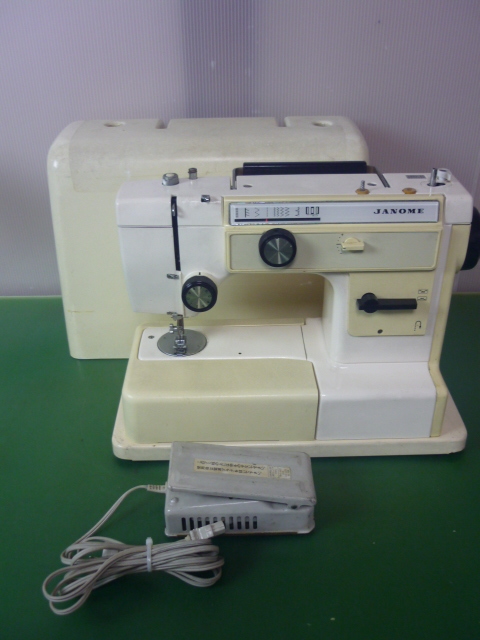Yahoo!オークション - 送料無料／ジャンク JANOME ミシン MODEL 620（...