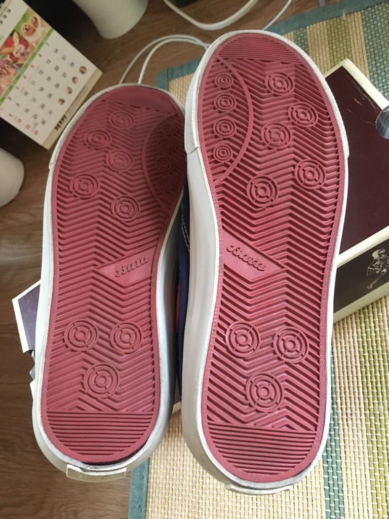 カートコバーン 私物 bata スニーカー 復刻 nirvana 27.5 カートコバーン 私物 bata スニーカー 復刻 nirvana 27.5