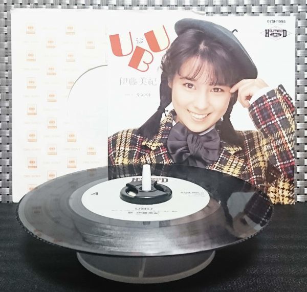 Yahoo!オークション - V-RECO7'EP-j 即決 伊藤美紀 3rd【UBU うぶ c/w ...