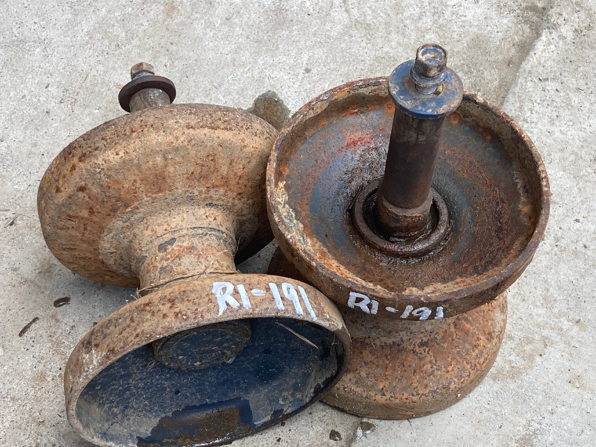 Yahoo!オークション - 【滋賀発】 コンバイン クボタ R1-191 転輪 2個