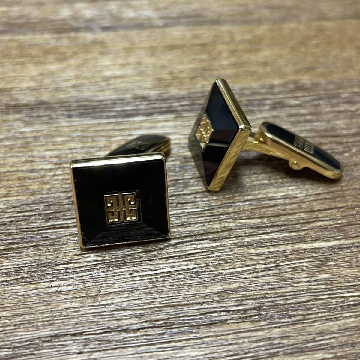 GIVENCHY ジバンシー カフス カフリンクス カフスボタン GIVENCHY ジバンシー カフス カフリンクス カフスボタン