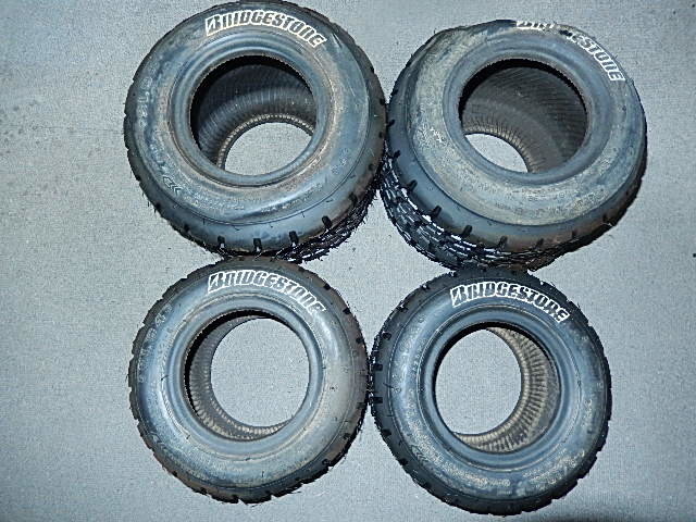 Yahoo!オークション - BS SL94レインタイヤ1SET 新品 難あり長期保管品...