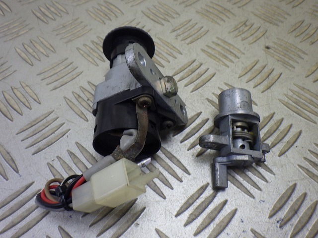 Yahoo!オークション - ビーノ キーシリンダー 2点セット 5AU-034