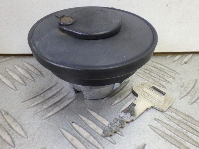 Yahoo!オークション - ビーノ ガソリンタンク キャップ キー付 5AU-034...