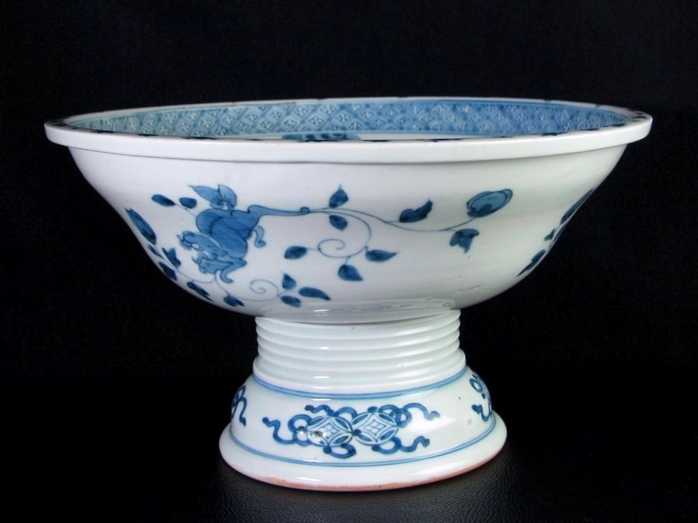 古伊万里 染付 唐獅子牡丹文大杯洗 幅:26cm 江戸時代/22f042 古伊万里 染付 唐獅子牡丹文大杯洗 幅:26cm 江戸時代/22f042