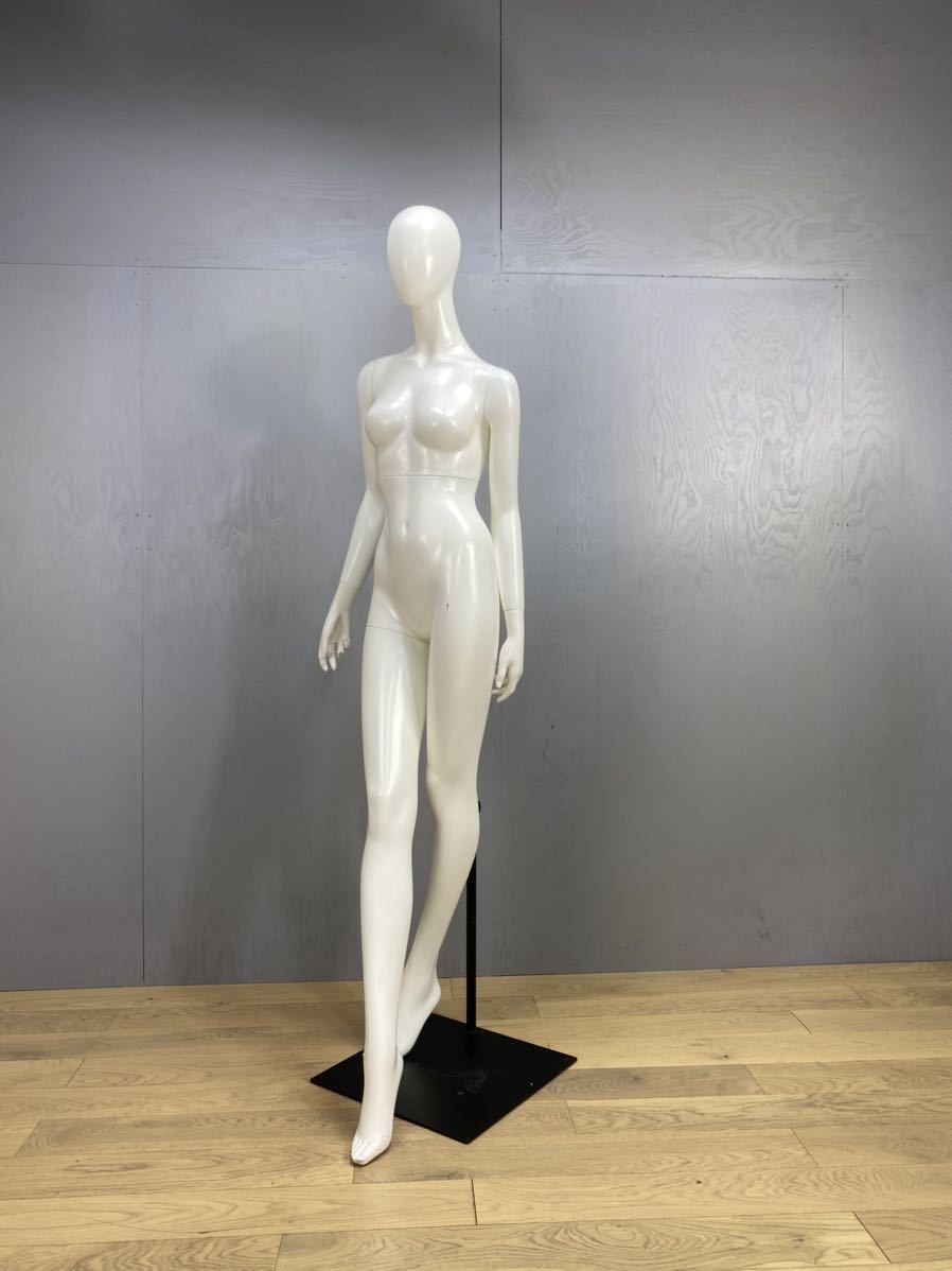 Yahoo!オークション - 女性用 マネキン 178cm ホワイトボディー Yahoo!オークション - 女性用 マネキン 178cm ホワイトボディー