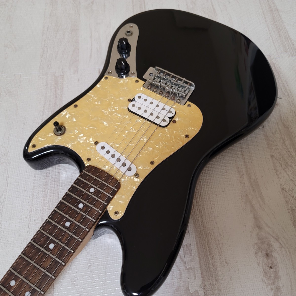 Squier by Fender Cyclone フェンダー サイクロン Squier by Fender Cyclone フェンダー サイクロン