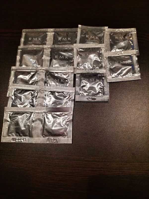 Yahoo!オークション - RMK リクイドファンデーション 102 サンプル 1ml...