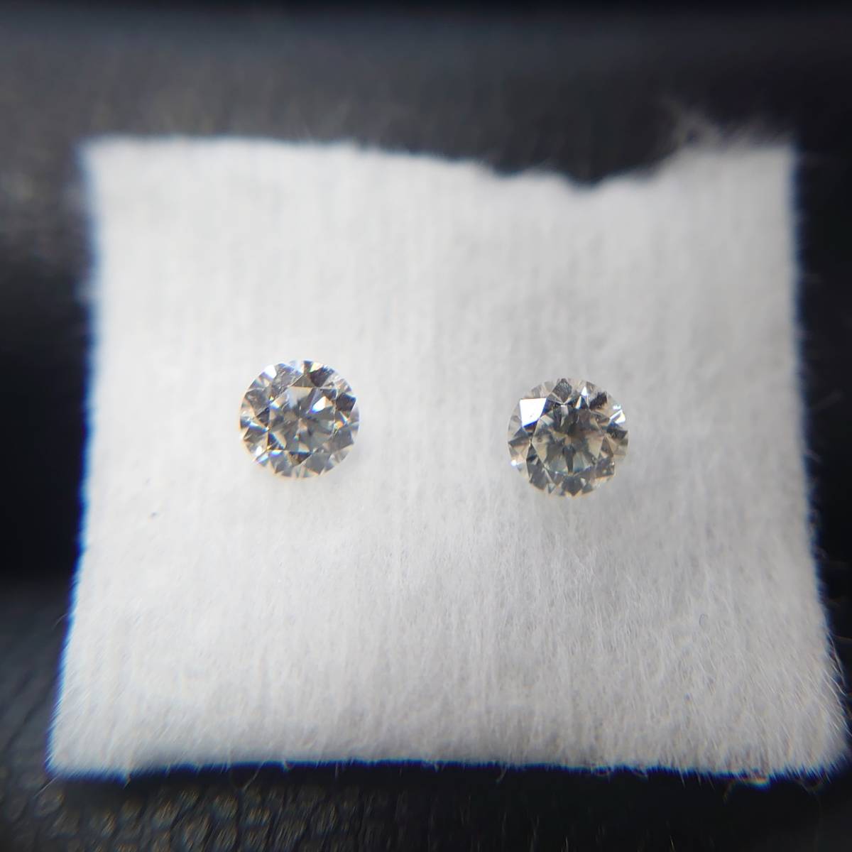 Yahoo!オークション - ダイヤモンドルース2ピースセット (0.138ct&0.14...