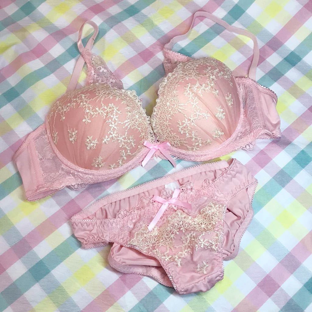 Yahoo!オークション - ブラショーツセットピンク サイズ ブラF65ショー...