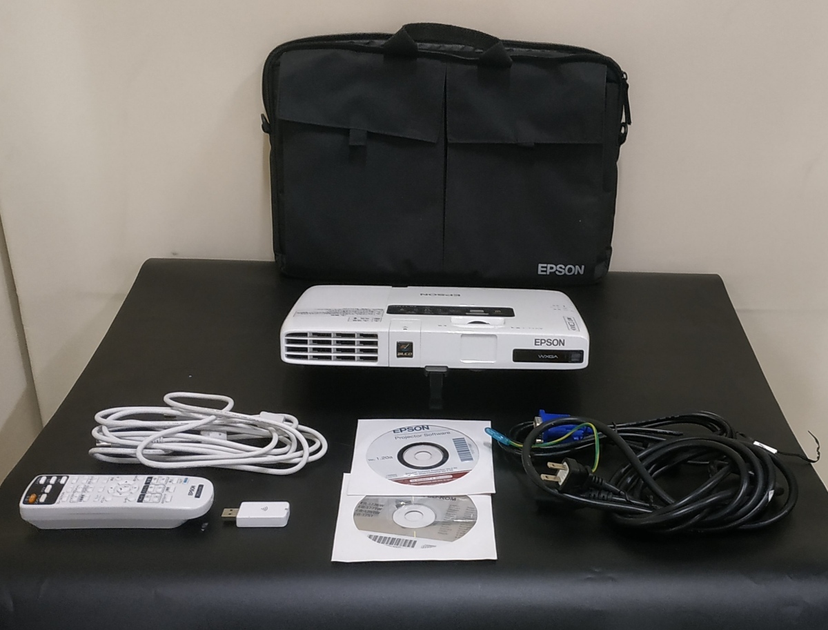 Yahoo!オークション - 【埼玉発】【EPSON】 プロジェクター EB-1776W ...