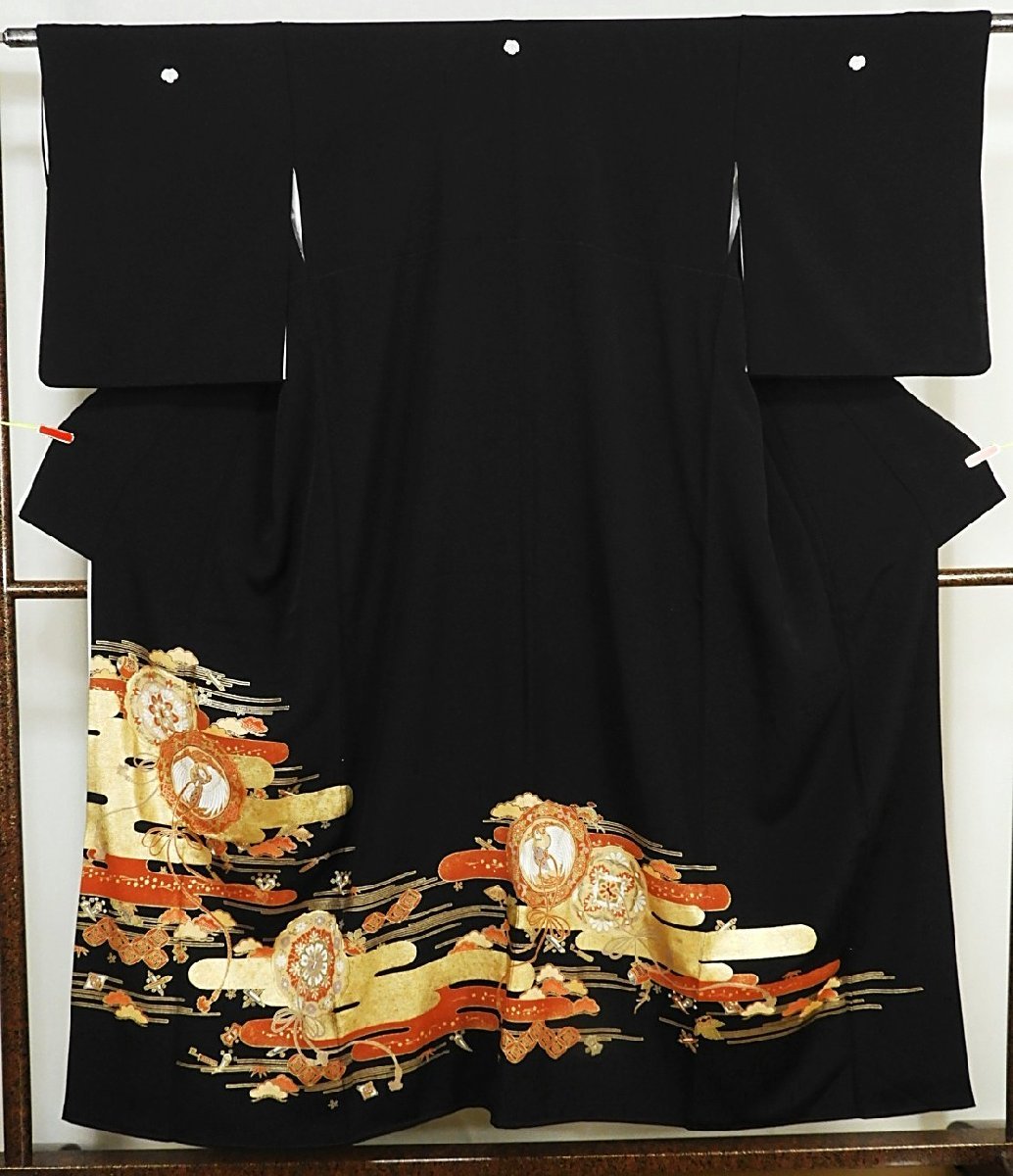 Yahoo!オークション - X136 正絹 留袖 霞鏡鳳凰 刺繍入り 身丈153cm