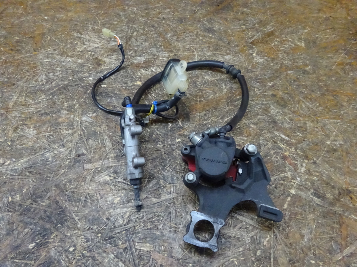 Yahoo!オークション - 【S17】GSX-R750 JS1GR7LA982102 純正 リアブレ...